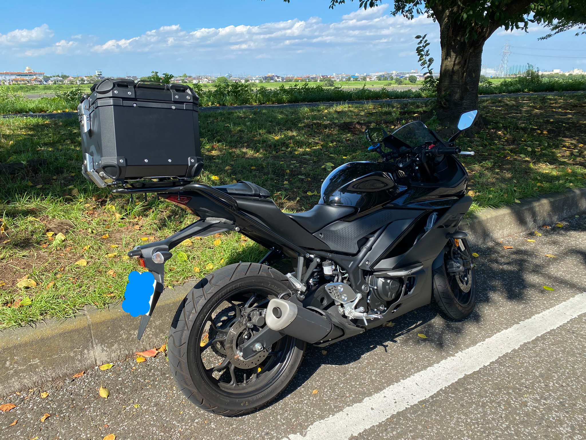 【YZF-R25】HARD WORXトップケース取り付け | KiTAiCHi BLOG（レブル、PCX）